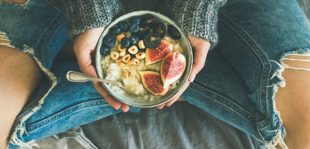 The Yogic Diet: A Complete Guide | Santosha Yoga Institute